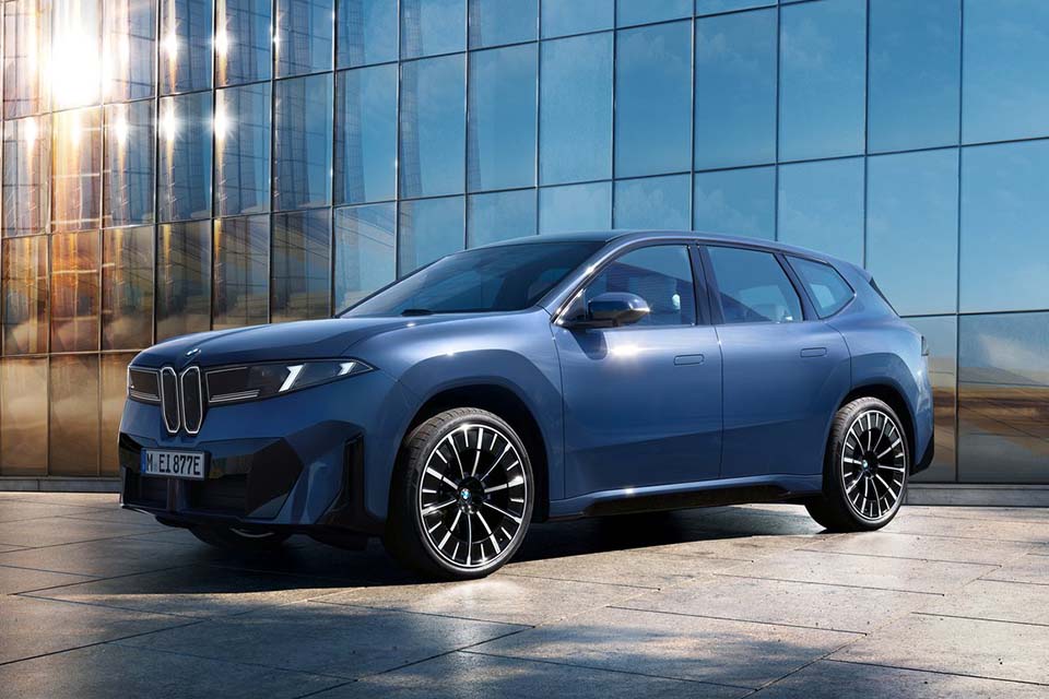 [IAA 2025] BMW, 첫 번째 노이어 클라쎄 '뉴 iX3'